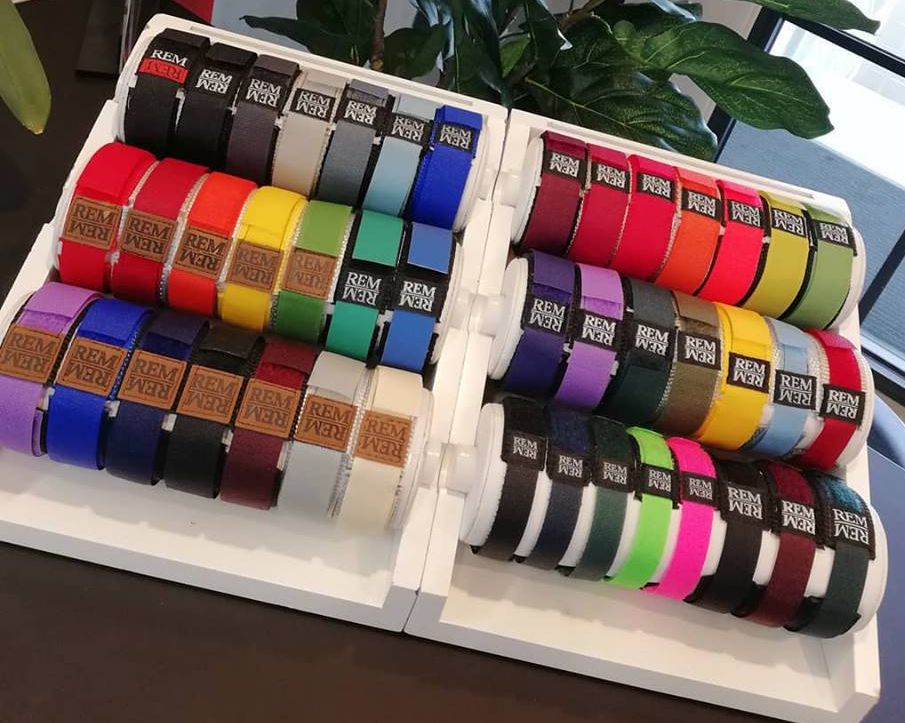 Farverige velcro urremme fra Danske RemRem | Urskiven.dk har stort udvalg